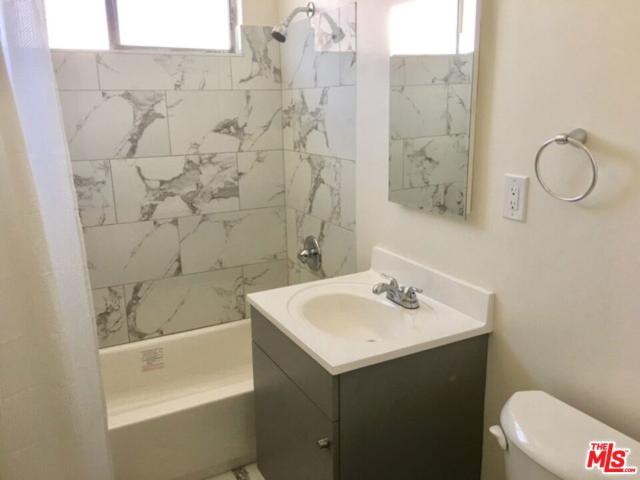 1353 W 36th Place 3
