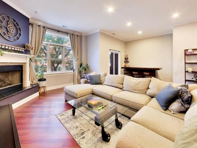 1353 W Grand Avenue # 2