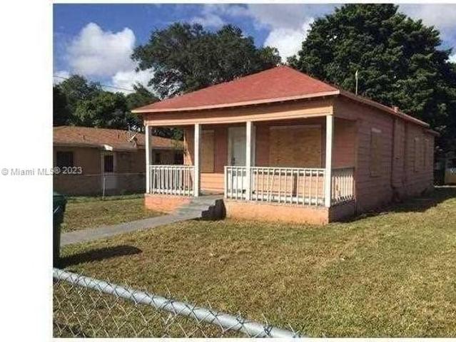 1353 68th St NW, Miami, FL 33147