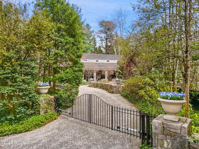 135 129 Zaccheus Mead Ln, Greenwich, CT 06831 | MLS #124681 | Compass