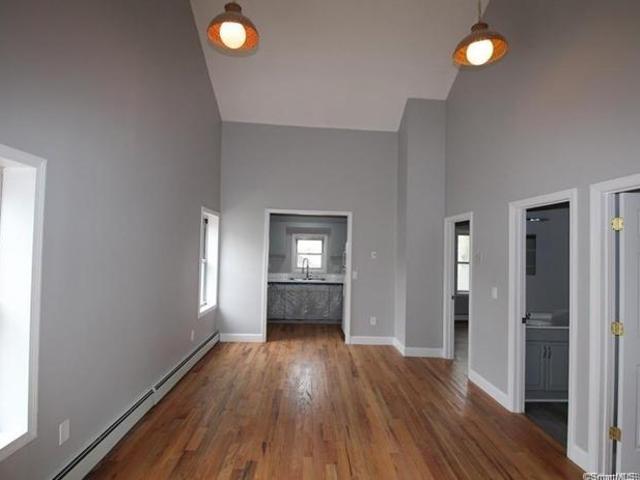 135 139 Chestnut St #139A Norwich, CT 06360