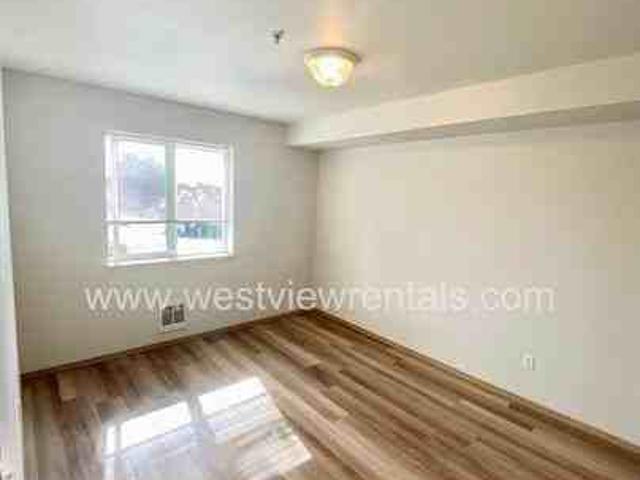 135 & 139 Prince Ave – Benjamin Court 2 Bedroom Apartment for Rent at 135 Prince Ave, Bellingham, WA 98226 Meridian