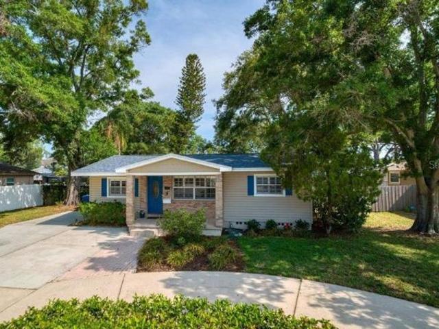 135 48th Ave N, Saint Petersburg, FL 33703