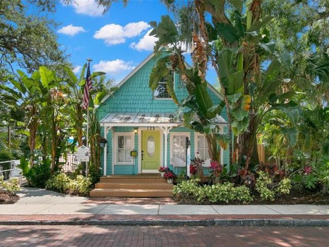 135 4th Ave N, Safety Harbor, FL 34695