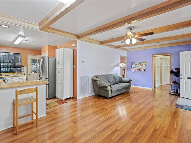 135 6Th Street
