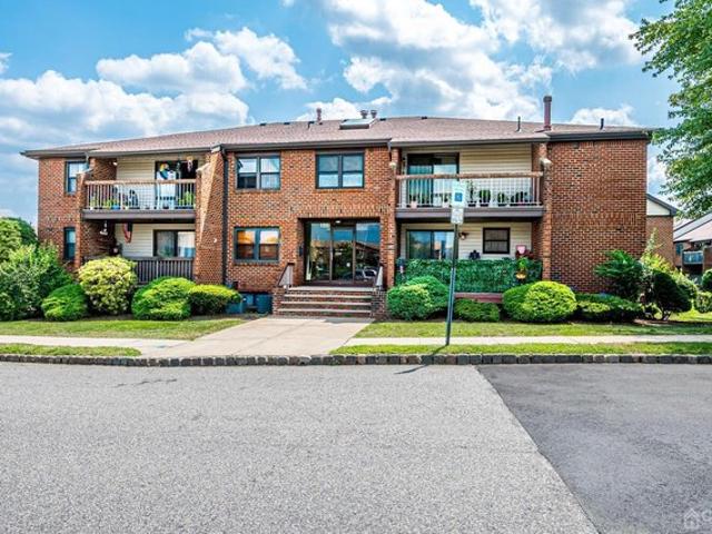 135 C Beverly Hill Ter, Woodbridge Proper, NJ 07095