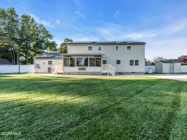 135 Coachman Drive N