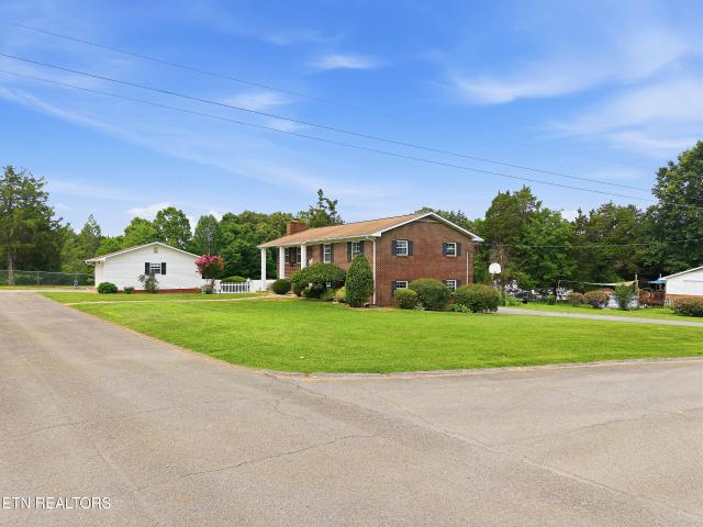 135 Colonial Circle