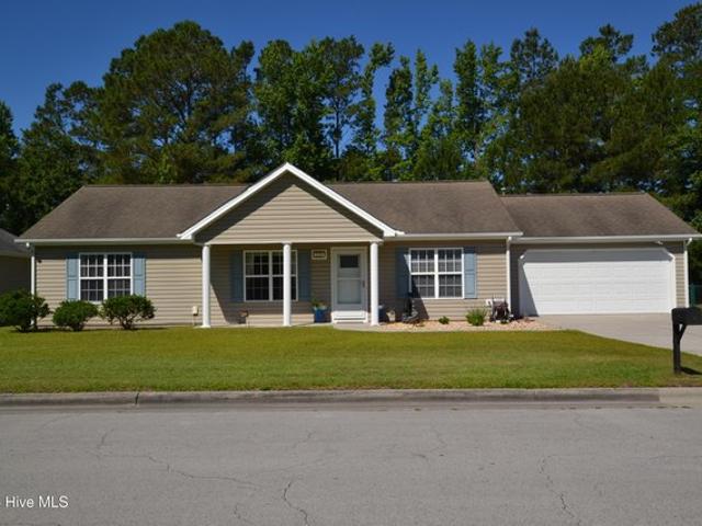 135 Corinth Dr, New Bern, NC 28562