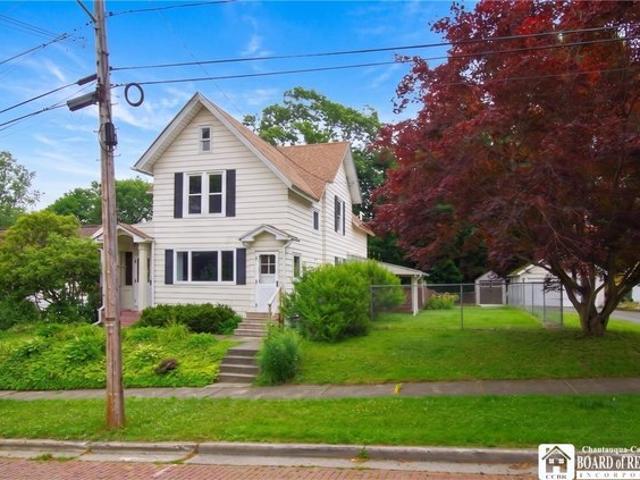 135 Catlin Ave, Jamestown, NY 14701