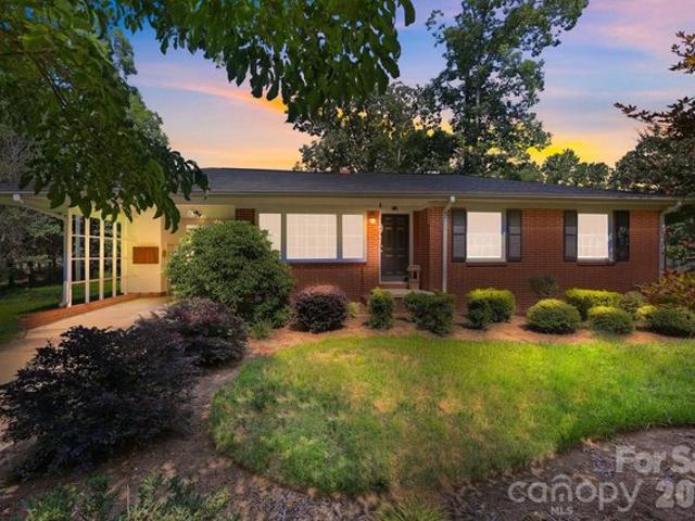 135 Cantiberry Dr, Salisbury, NC 28146