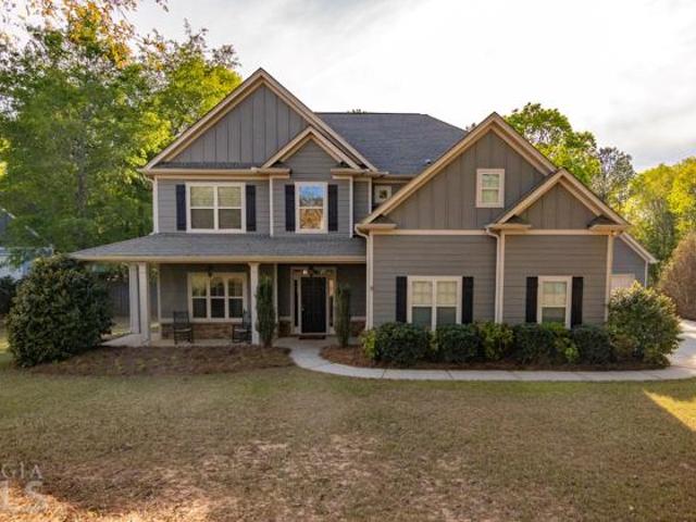 135 Cedar Ridge Dr, Lagrange, GA 30241