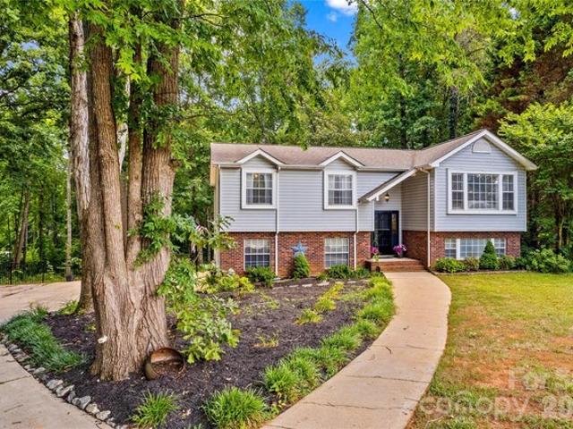 135 Chapel Ct, Salisbury, NC 28147
