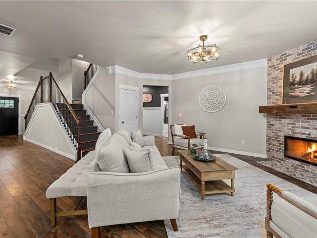 135 Cherokee Reserve Circle