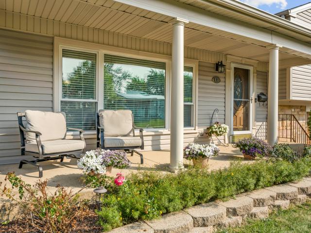 135 Cloverdale Lane