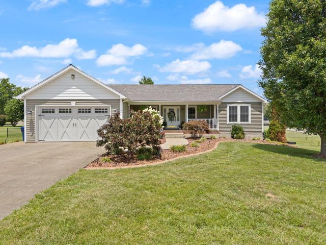135 Cloverfield Drive