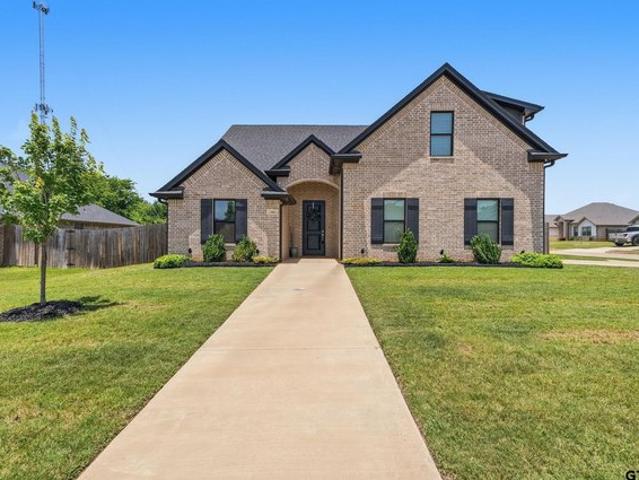 135 Amanda Ave, Bullard, TX 75757