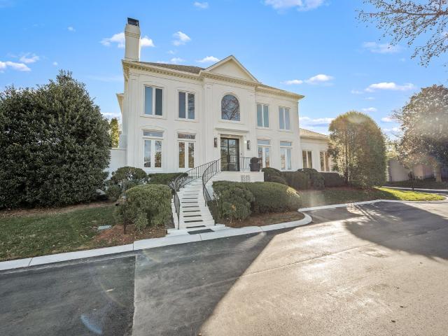 135 Abbottsford