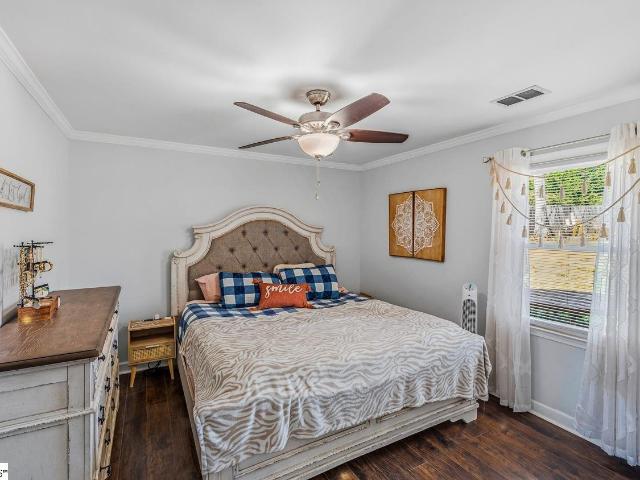 135 Ashdown Drive