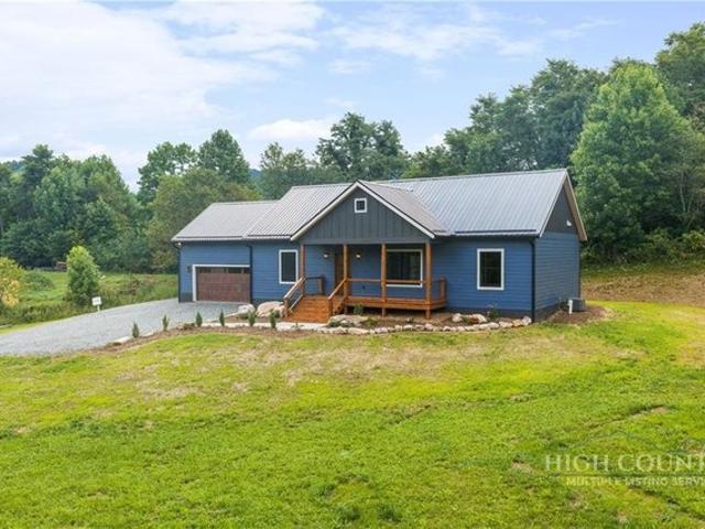 135 Blueberry Hl, Zionville, NC 28698