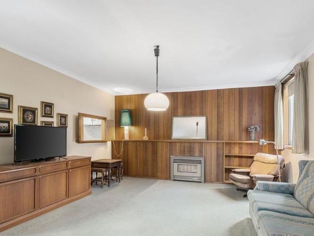 135 Blackburn Road