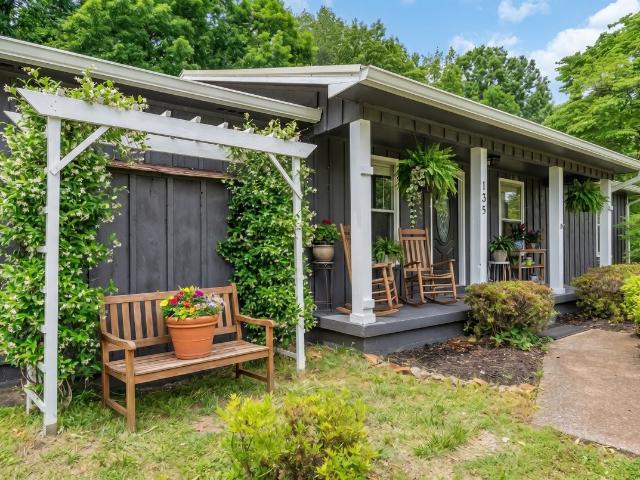 135 Briarwood Ct