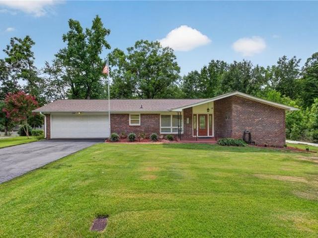 135 Brookhaven Cir, Seneca, SC 29672
