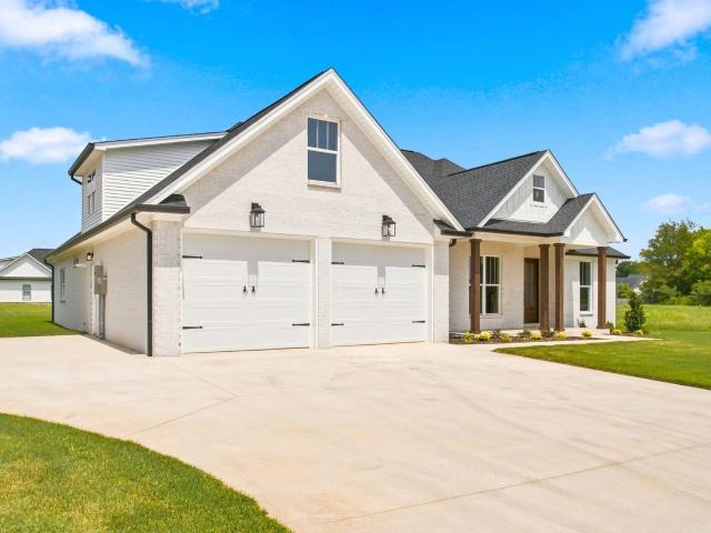 135 Grove Landing Dr
