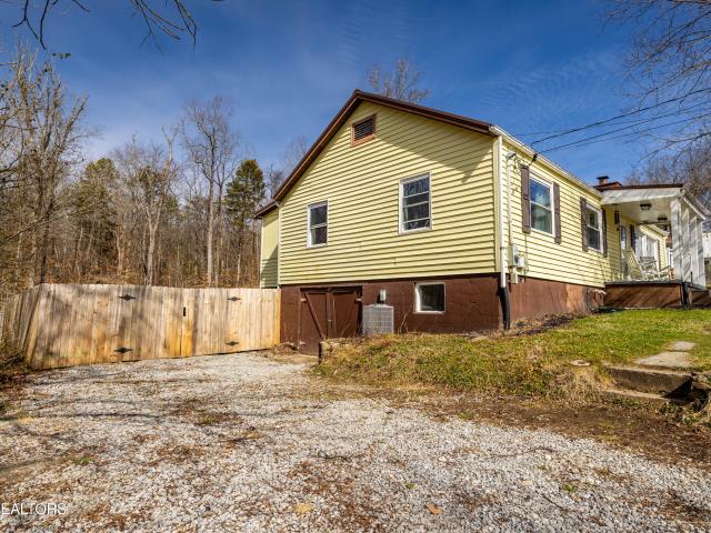 135 Dogwood Court