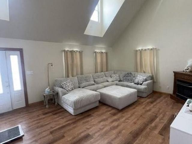 135 Deer Run Rd, Huntington, WV 25704