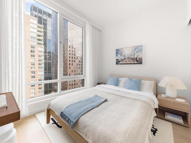135 E 47TH Street 22A