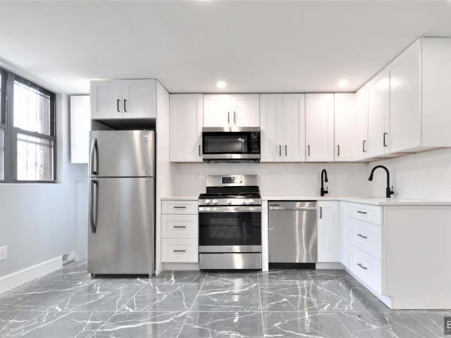 135 E 46th Street 1