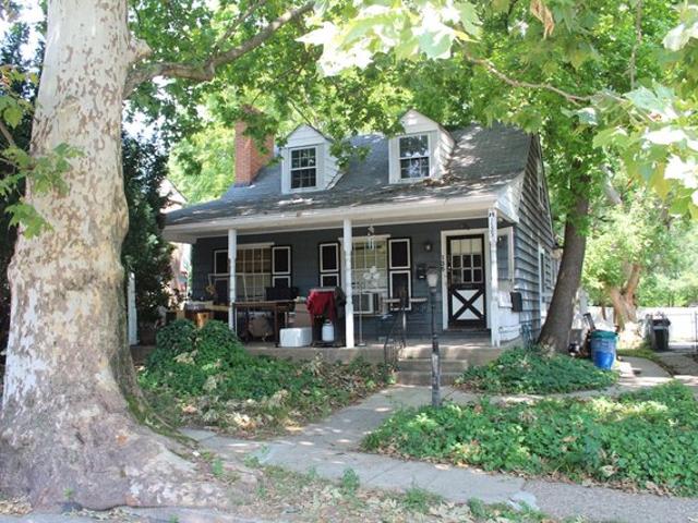 135 E Greenwood Ave, Lansdowne, PA 19050