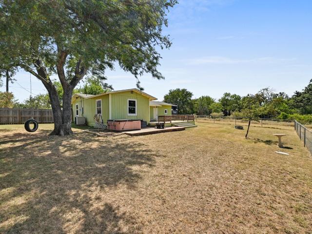 135 E Hickory Dr