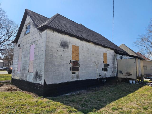 135 E Locust Street