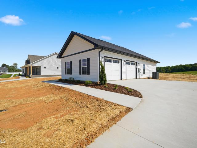 135 Emperor Lane