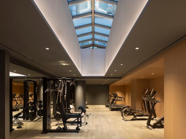 135 East 47th Street, Unit 20B