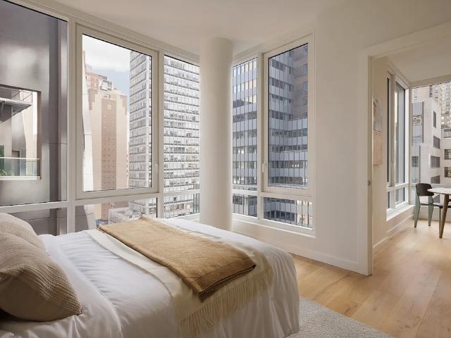 135 East 47th Street, New York, NY