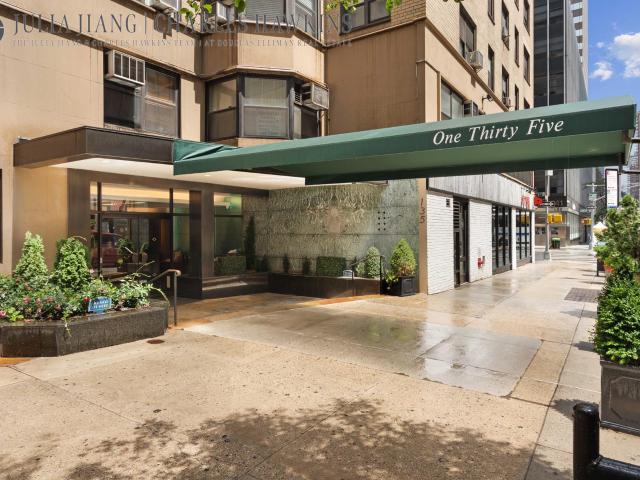 135 East 54th Street, New York, NY