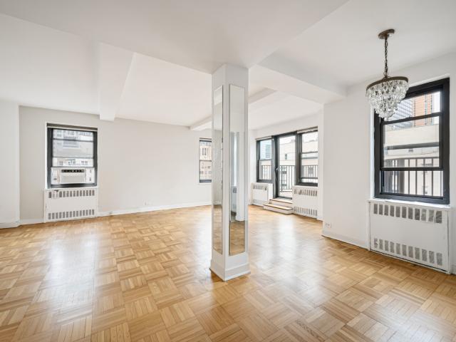 135 East 54th Street, New York, NY
