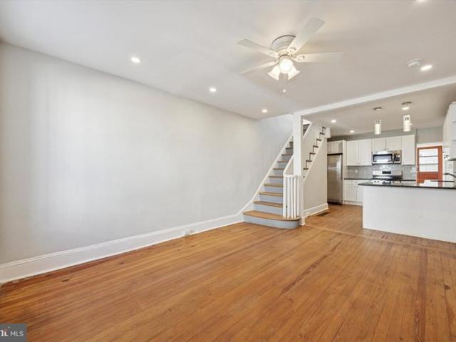 135 East St, Philadelphia, PA 19127