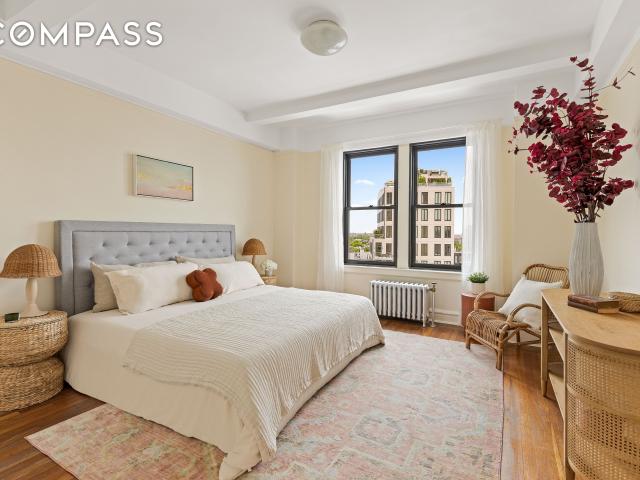 135 Eastern Parkway 11L