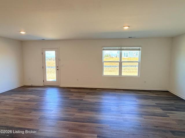 135 Ellis Park
