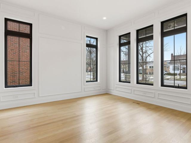 135 Elmore Street