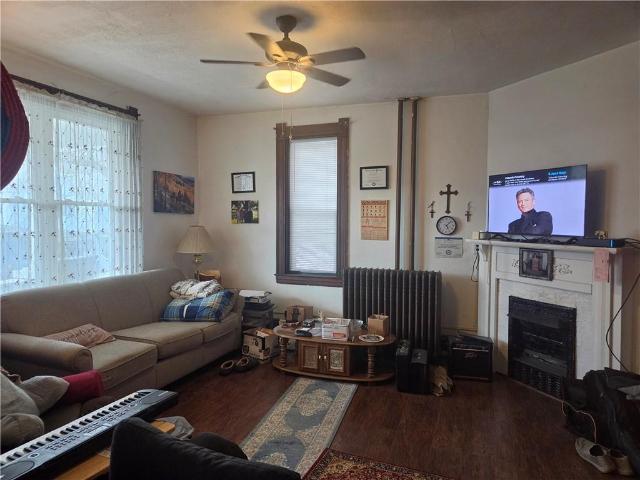 135 Farragut Ave, Vandergrift, PA 15690 | MLS #1748 | Compass