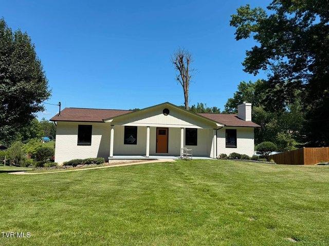 135 Kings Mountain Dr, Church Hill, TN 37642