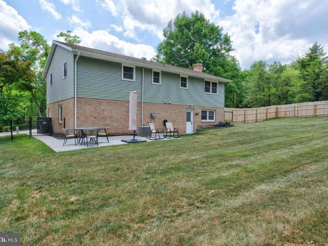 135 Horseshoe Boulevard