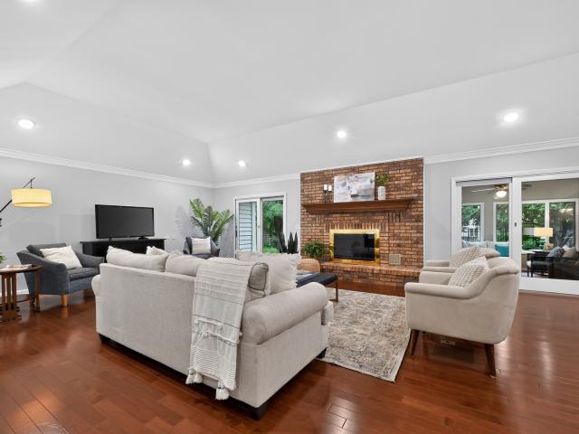 135 Hawkins Circle