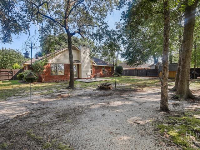 135 Hawthorne Drive