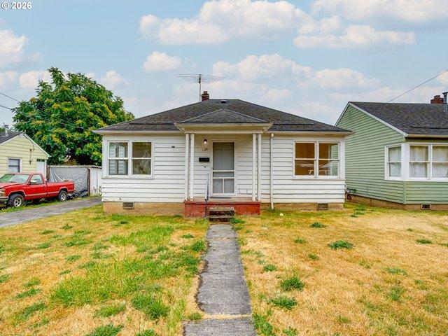135 Halsey St, Saint Helens, OR 97051